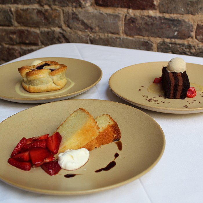 GALLERY | Bistro 218